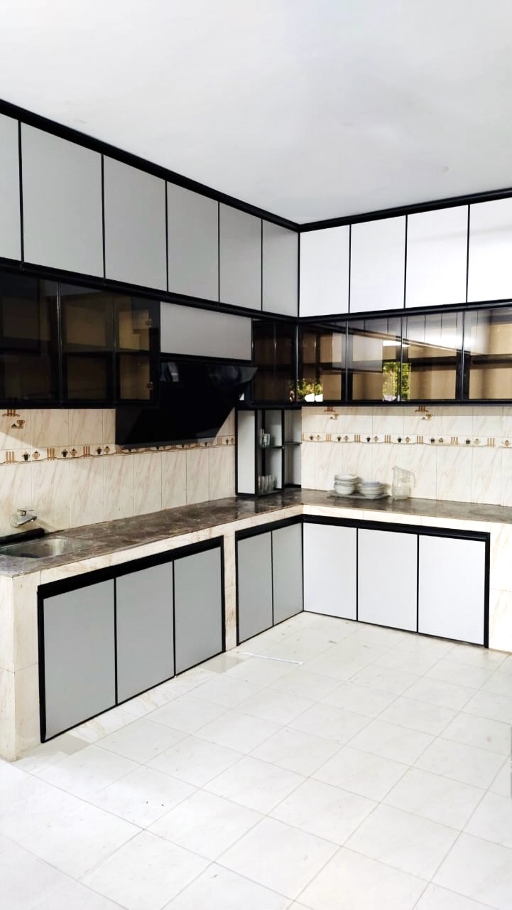 Kitchen Cabinet Flash Silver
